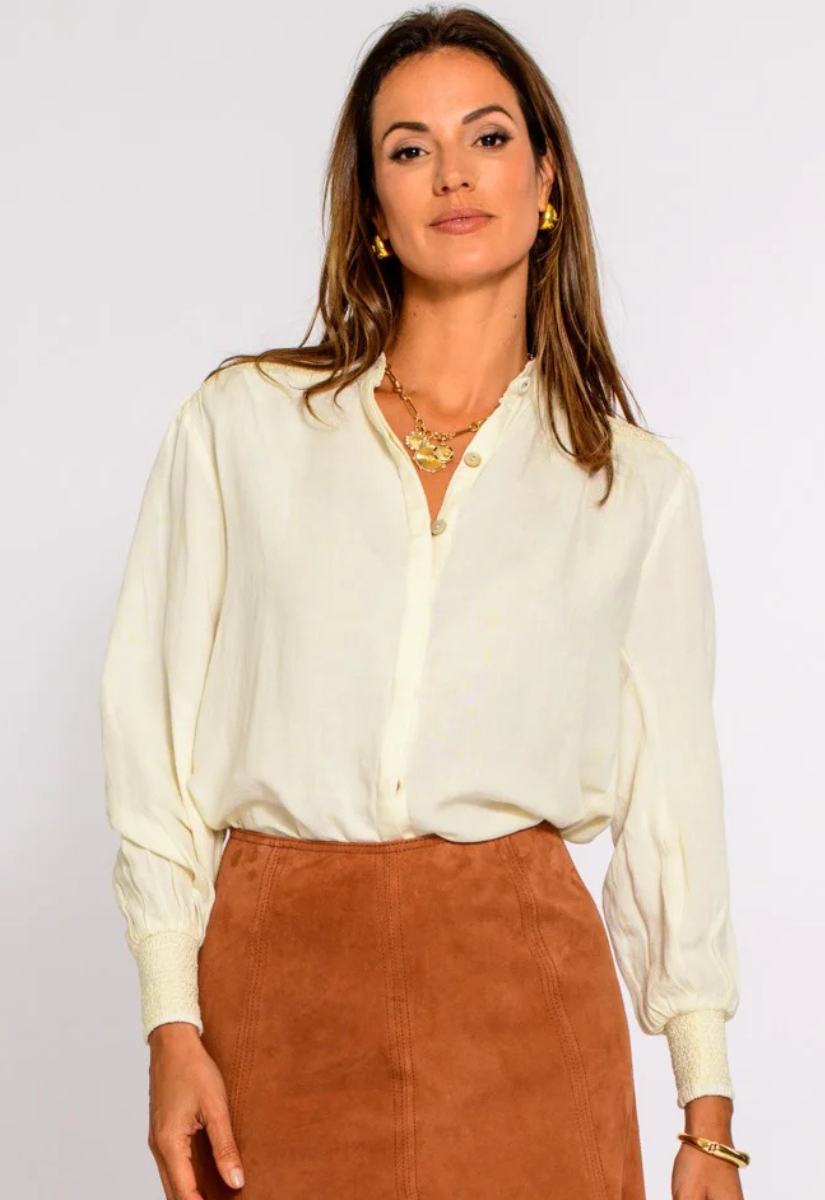 Emily Top Solid Pristine - Elizabeth James – Monkee's of Georgetown